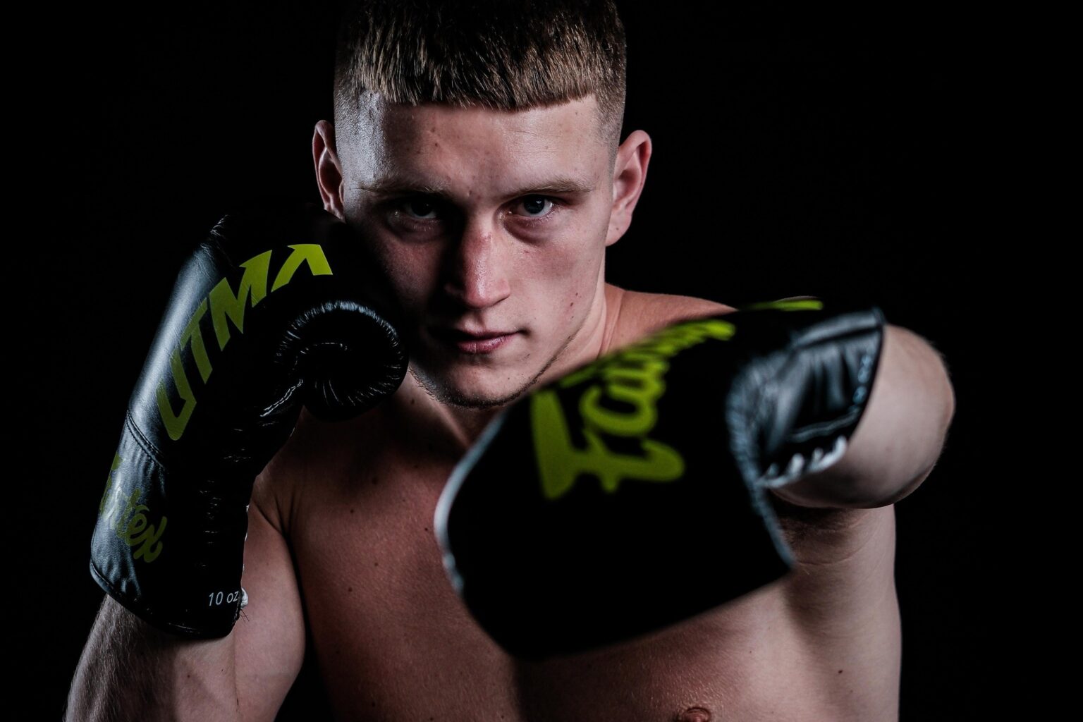 Edvinas Šalkovskis pergale pradėjo pasaulio kikbokso čempionatą ...